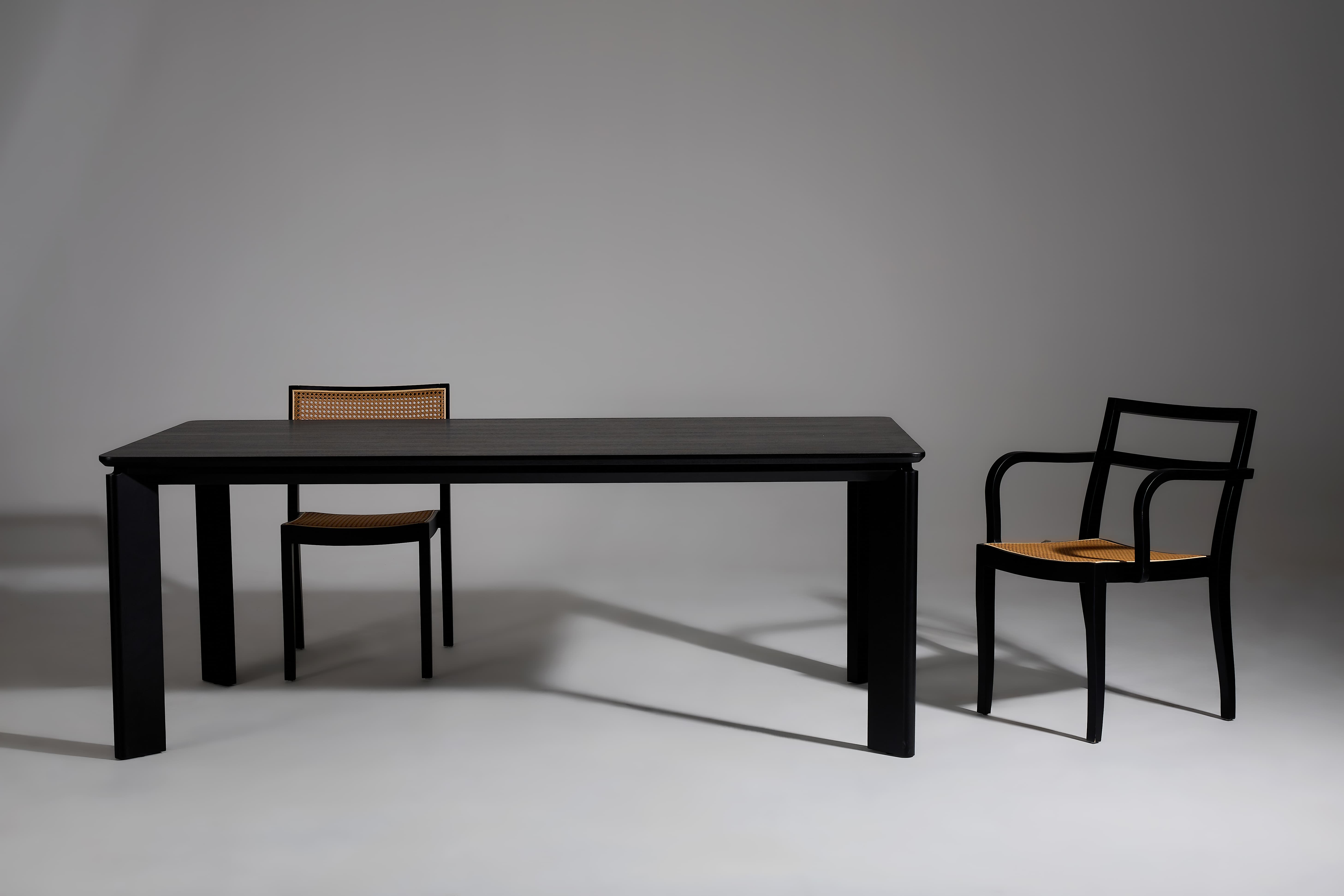 Su Chair - With Armrest
