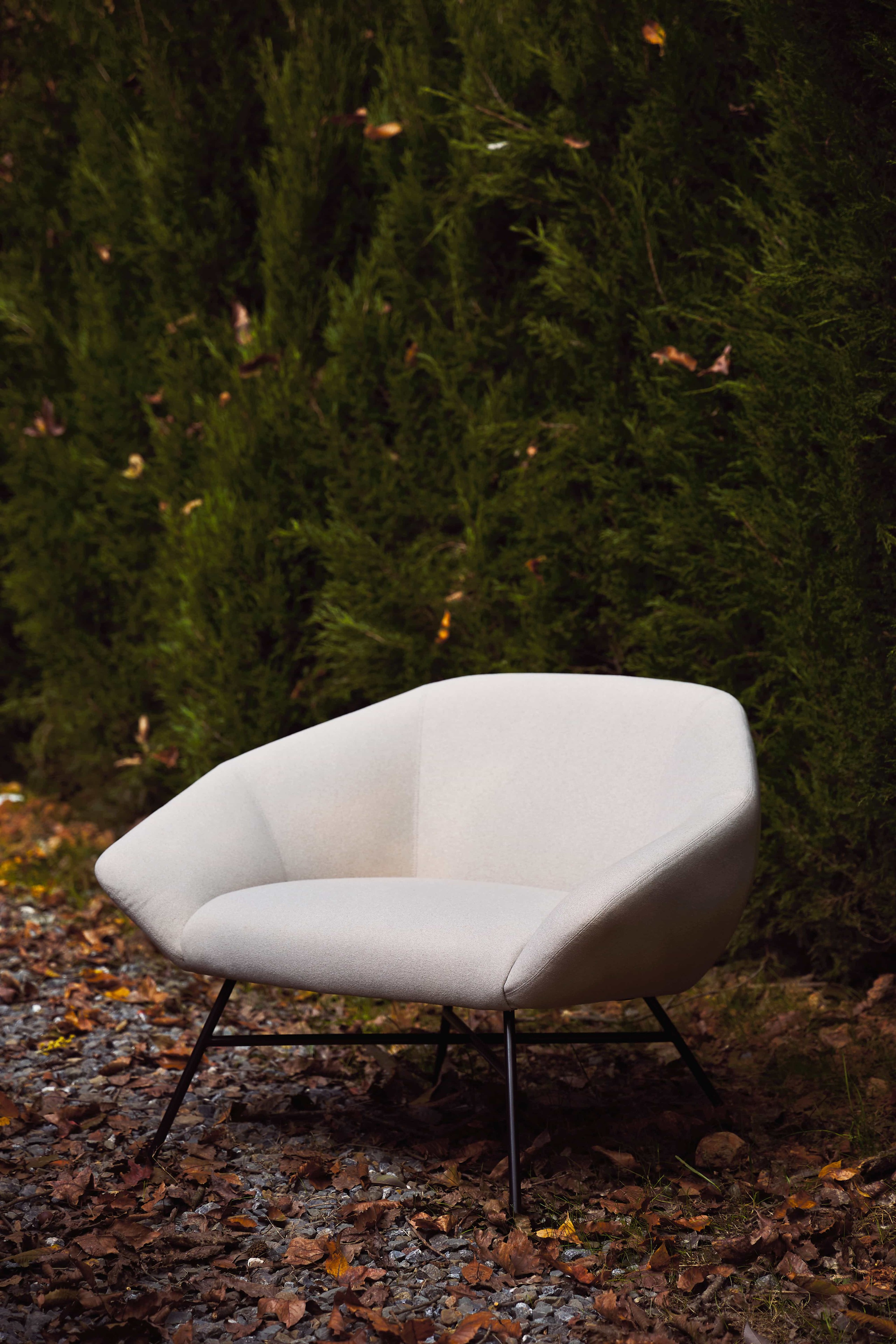 Flora Lounge Chair