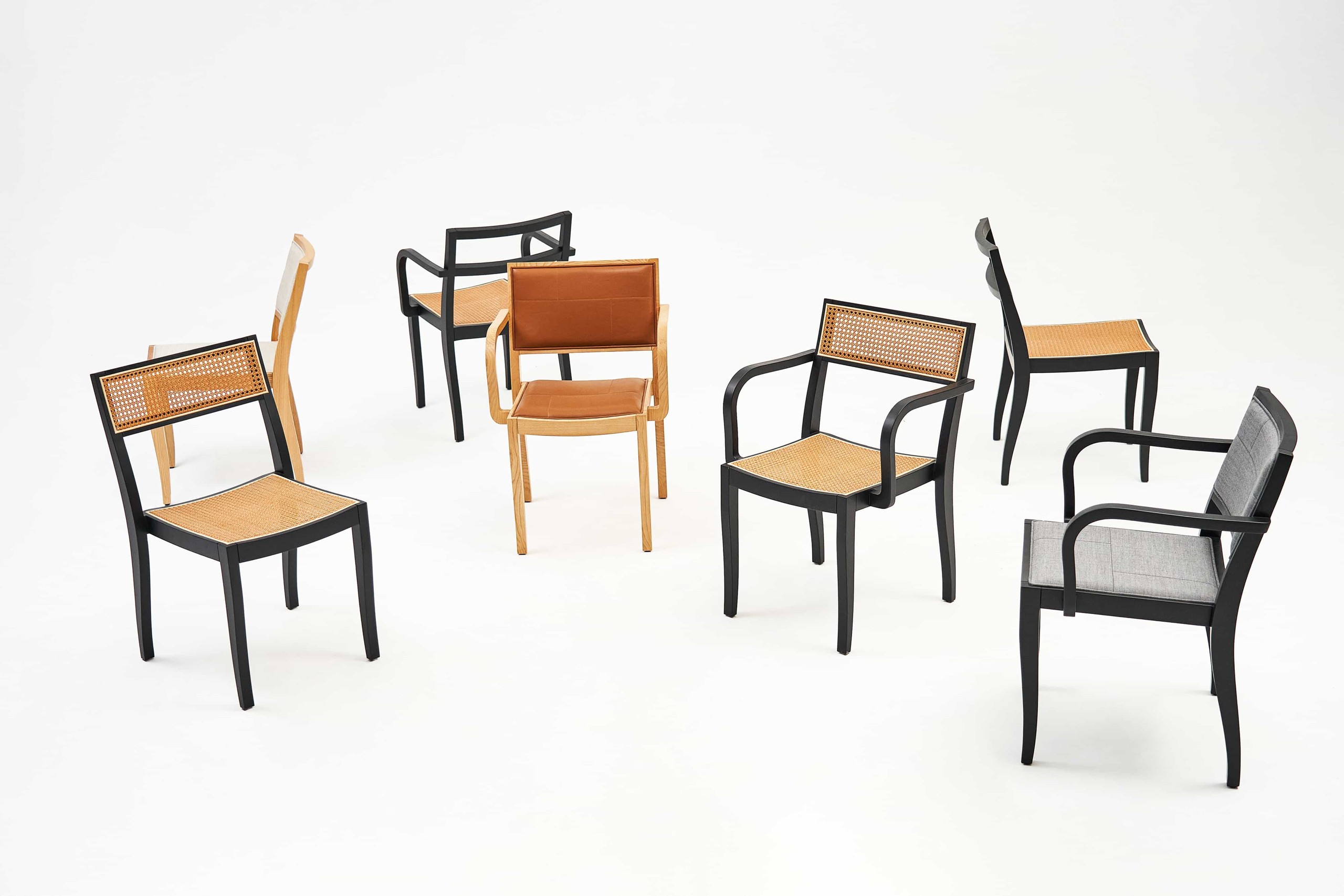 Su Chair - With Armrest
